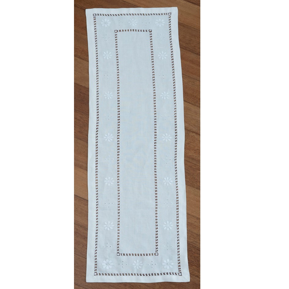 Lace & Embroidery Hand Hemstitched and Embroidered Floral Linen Table ...